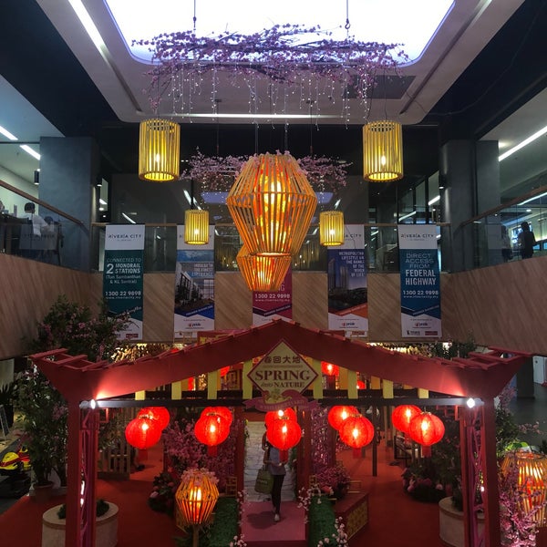 SS15 Courtyard - SS15 - 51 tips from 12399 visitors