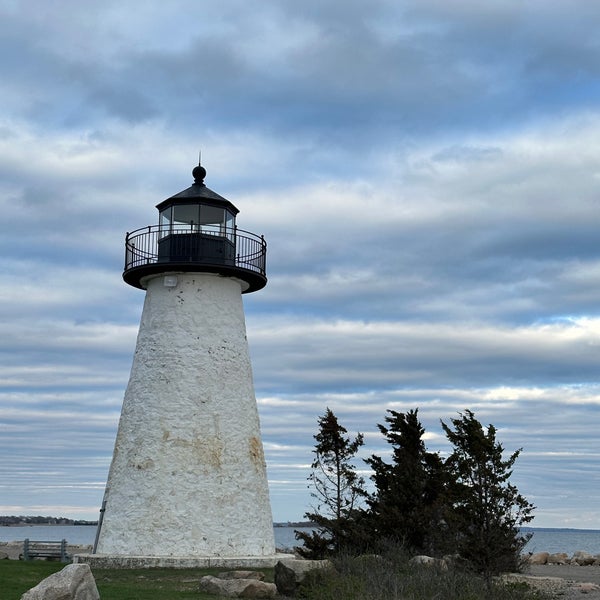 Ned's Point Lighthouse - Lighthouse in Mattapoisett