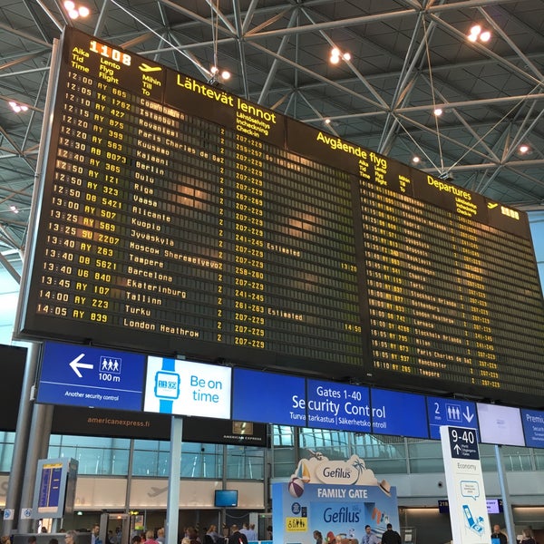 Helsinki Airport (HEL) - International Airport in Lentokenttä