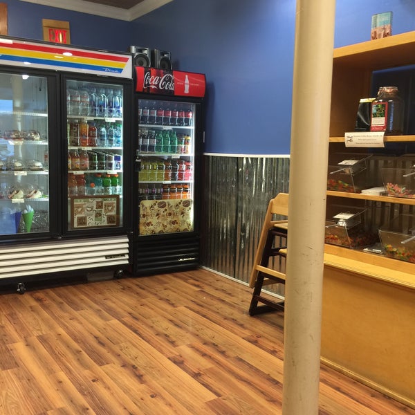 Java Junction - Café in Calhoun