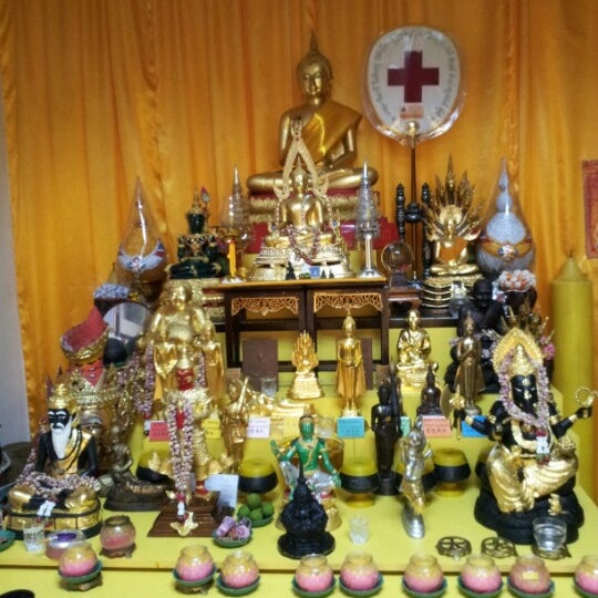 Wat Boonyaram Buddha Gallery