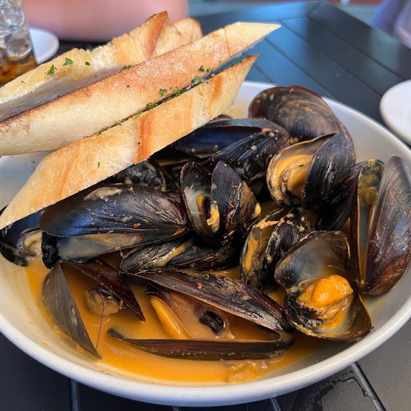 FIG Bistro - French Restaurant