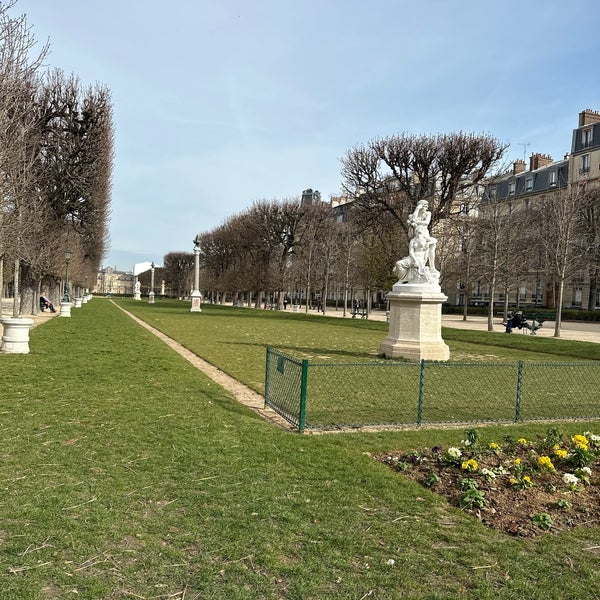 Jardin des Grands Explorateurs Marco Polo et Cavelier-de-la-Salle ...
