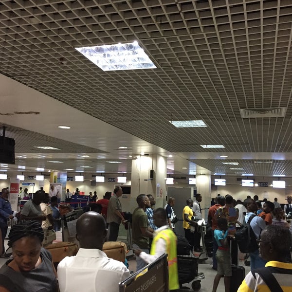 Arrival Lounge - 10 tips from 638 visitors