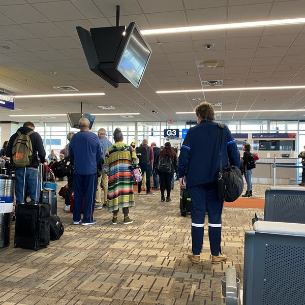 Gate G3 - Airport Gate in Minneapolis
