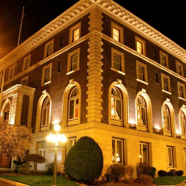 The Union Club of British Columbia - Downtown Victoria - 805 Gordon St.