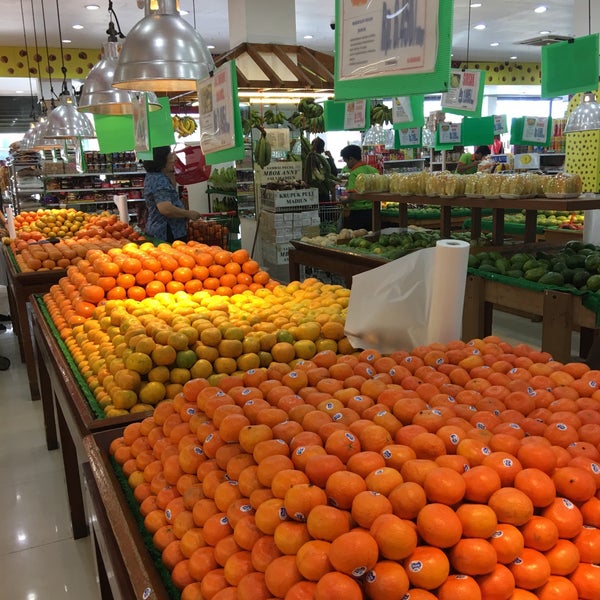 Total Buah Segar "Rawamangun" - Grocery Store in Pulogadung