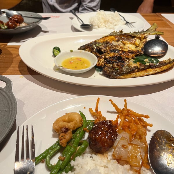 Sentosa Seafood Senayan - Seafood Restaurant in Central Jakarta