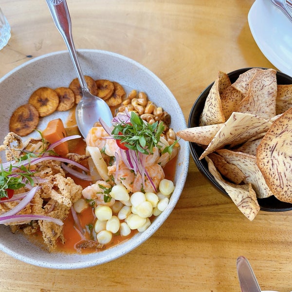 Limon Rotisserie - Peruvian Restaurant in Burlingame