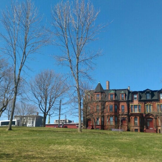 Queen Square - 2 tips