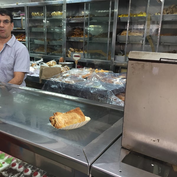 City Bakery - Bakery in Worli