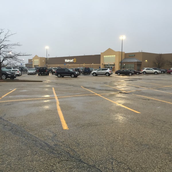 Walmart Supercenter - Big Box Store