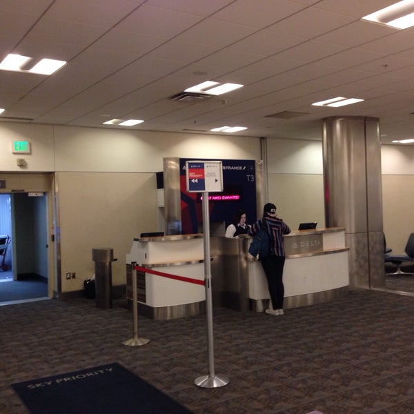 Photos at Gate T3 - Airport Gate in Atlanta