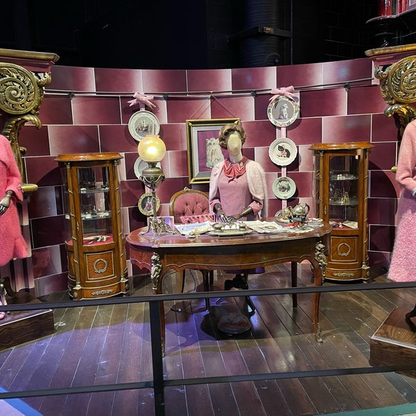 Umbridge's Office - Studio Tour Dr