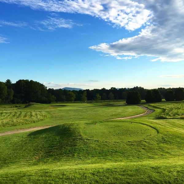 Kingswood Golf Course - 61 visitors