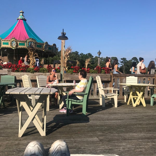 The Colonial Inn at Historic Smithville - 615 E Moss Mill Rd