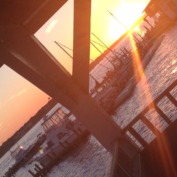 Island Heights Pavilion - Lake in Island Heights