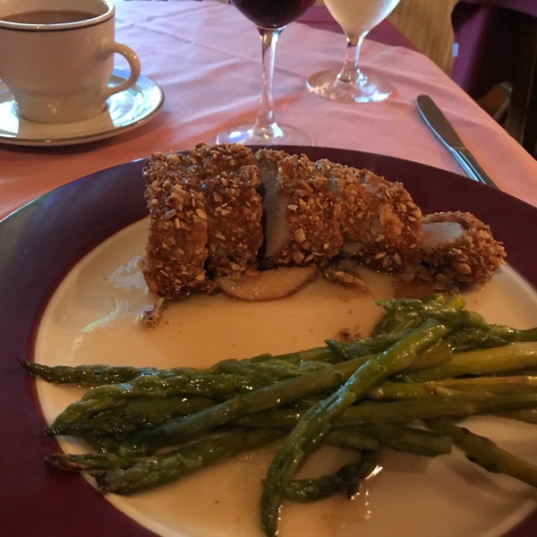 Ye Olde Centerton Inn - 1136 Almond Rd