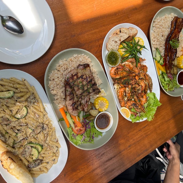 Tablo Kitchen X Cafe - Café in South Triangle