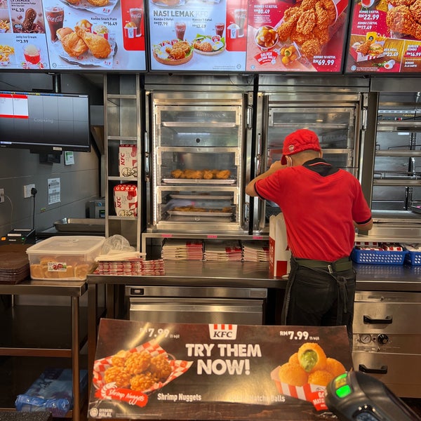 KFC Taman Kinrara - 14433, 7-1/2 Miles