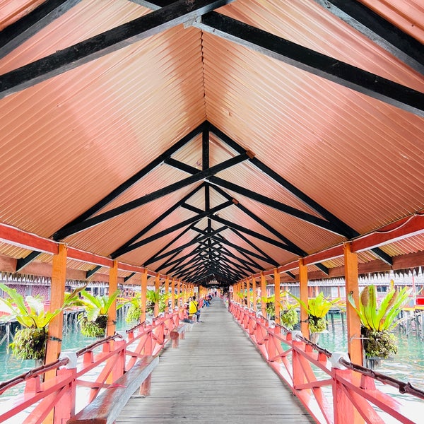 Dragon Inn Floating Resort 龙门客棧 - 23 tips from 1246 visitors