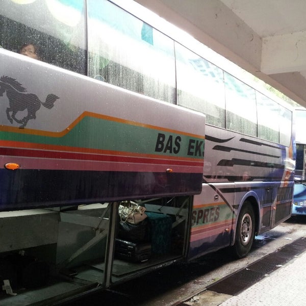 Grassland Express & Tours - Jurong West - 1 tip from 90 visitors
