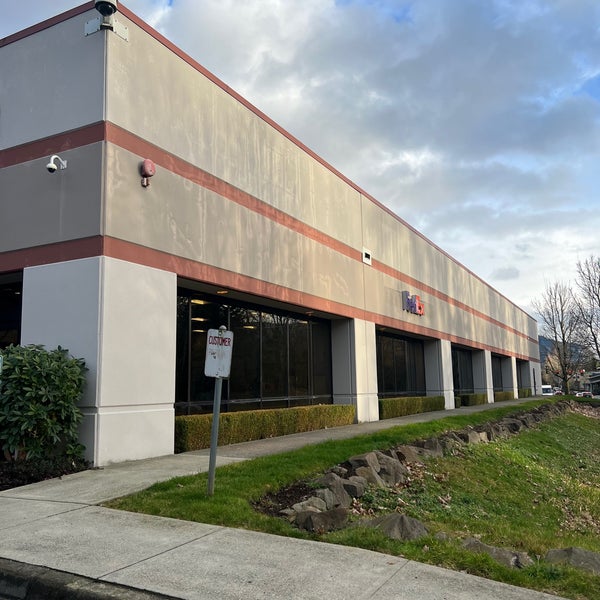 FedEx Ship Center - North Issaquah - 5500 220th Ave SE