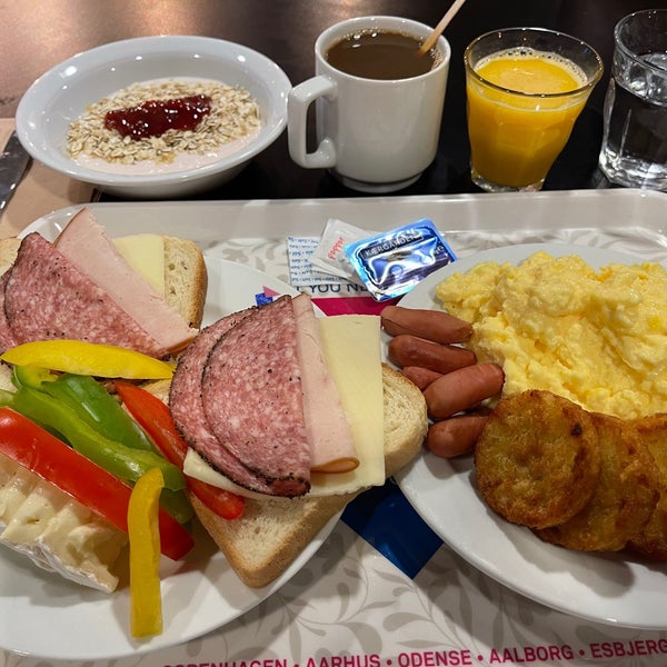 Hotel CABINN Metro - 48 tips