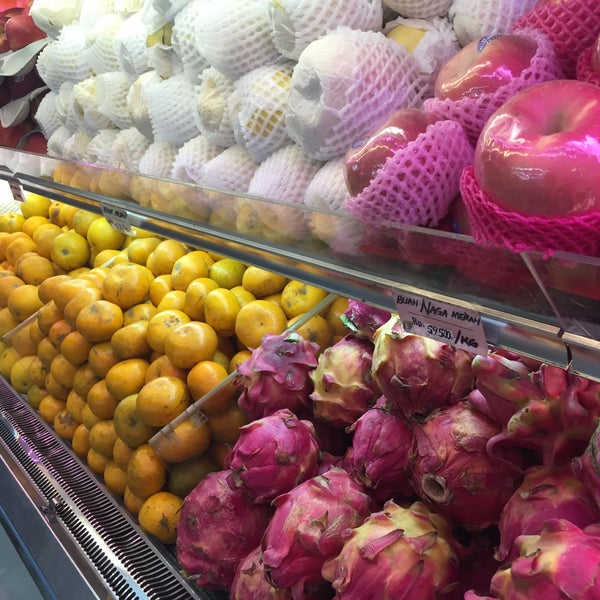 Santa Swalayan - Grocery Store in Kebayoran Baru