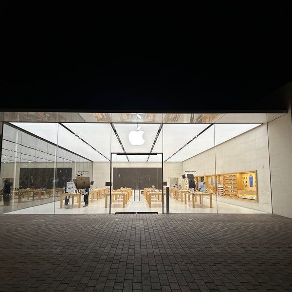 Apple Irvine Spectrum Center - Irvine Center - Irvine, CA