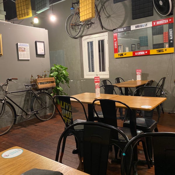 I Am Cafe - Café in Central Region