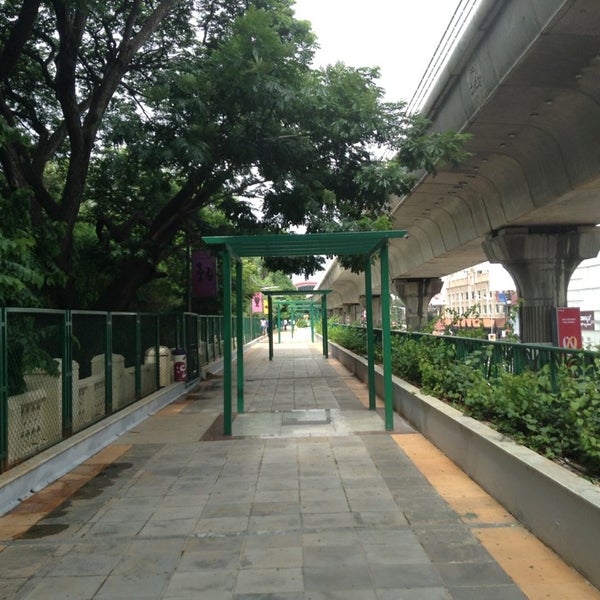 M.G Road Boulevard - 4 tips from 594 visitors