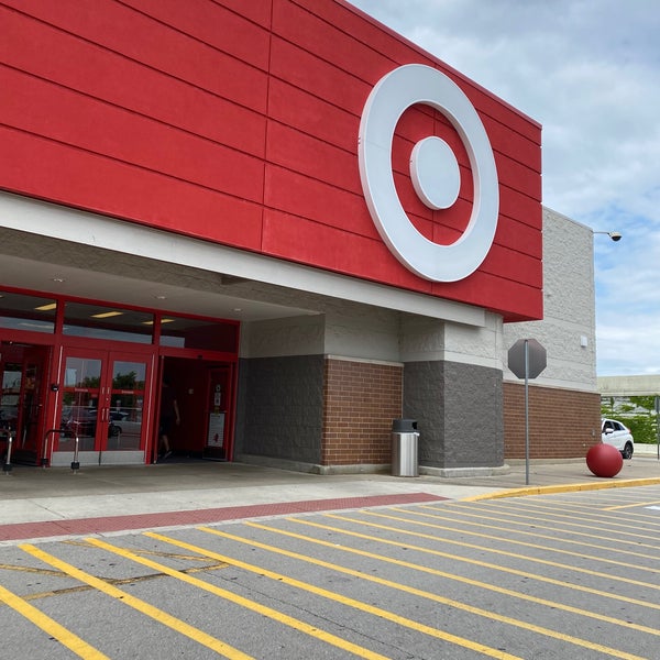 Target - Big Box Store in Carmel