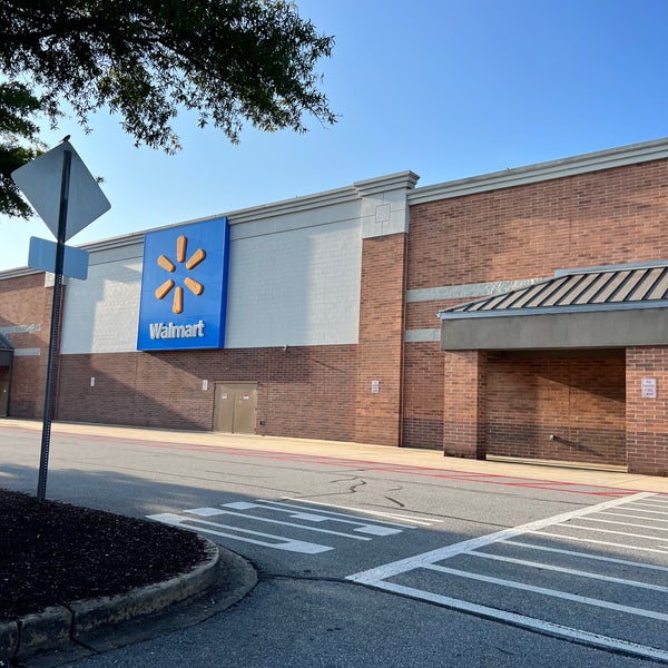 Walmart Supercenter - Suwanee, GA
