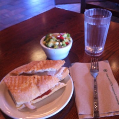 Good Earth Coffeehouse & Bakery - Lethbridge, AB