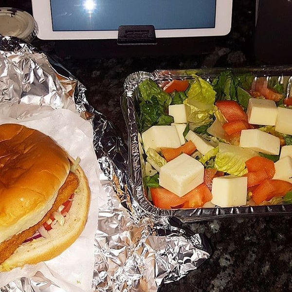 Damenzo's Pizza - Tri-Taylor - 14 tips from 446 visitors