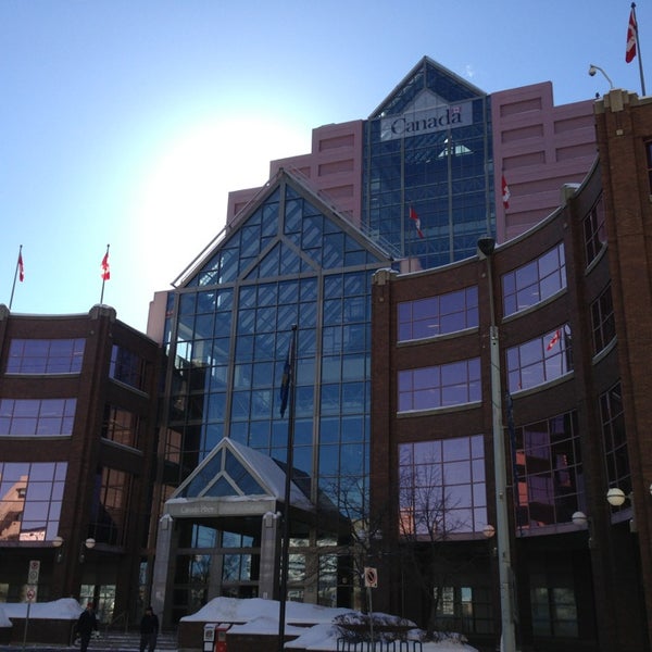 Canada Place - Downtown Edmonton - 7 tips