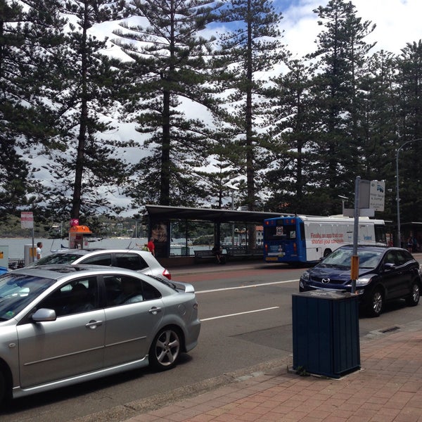 Bus Stop Stand A Manly Wharf - East esplanade