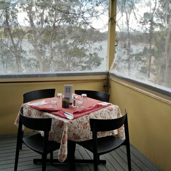 Cormorant Bay Restaurant - Lake Wivenhoe, QLD