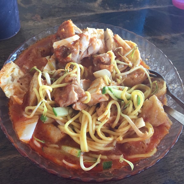 Kedai Makan Bumbung Biru - Malay Restaurant in Merlimau