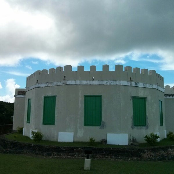 Fuerte Conde de Marisol - Isabel II, Vieques, PR