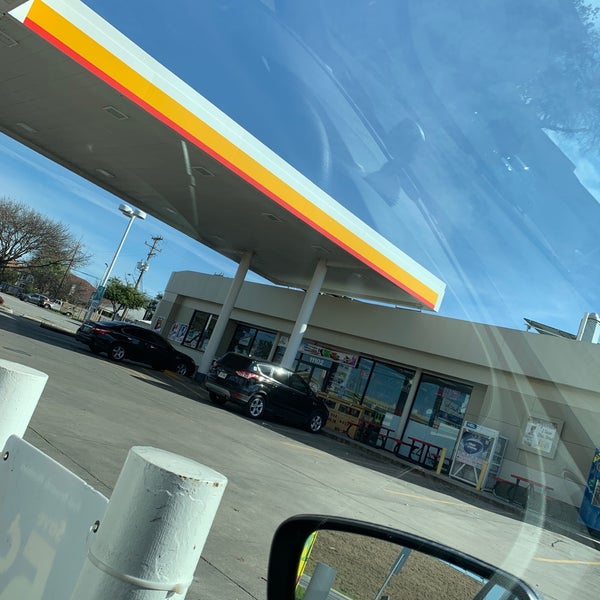 Shell - Fuel Station in San Antonio