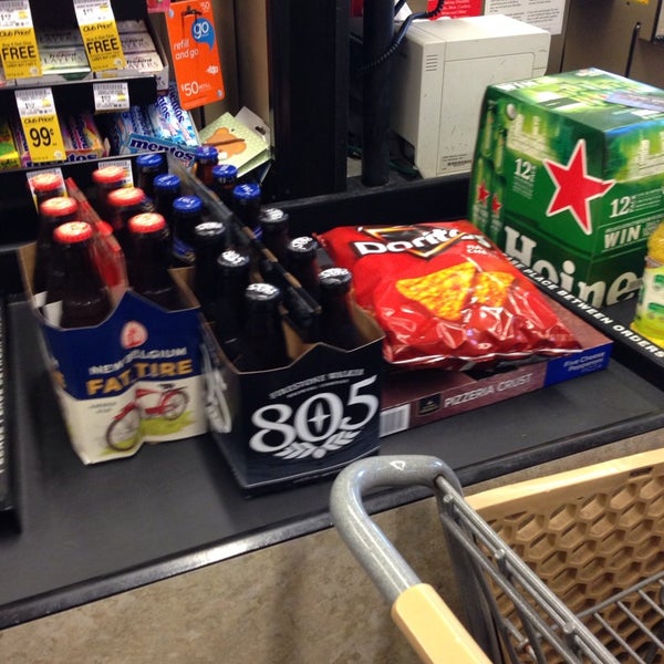 VONS (Now Closed) - 175 N Fairview Ave