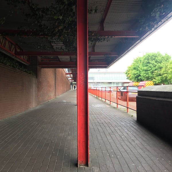 Eltham Railway Station (ELW) - Rail Station in London