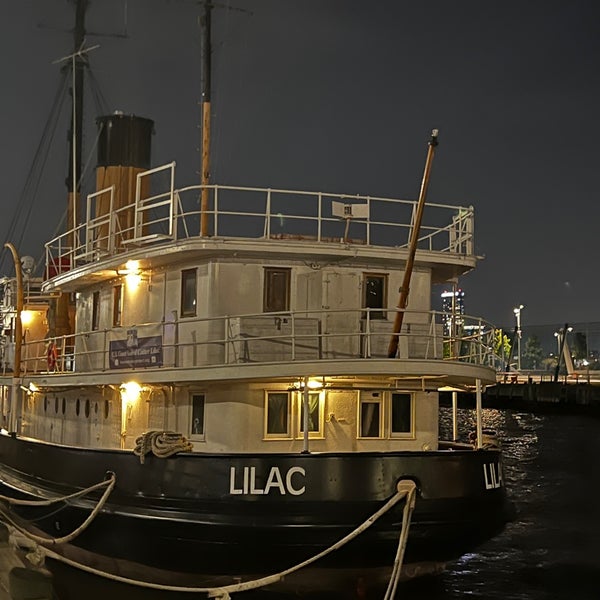 Lighthouse Tender LILAC