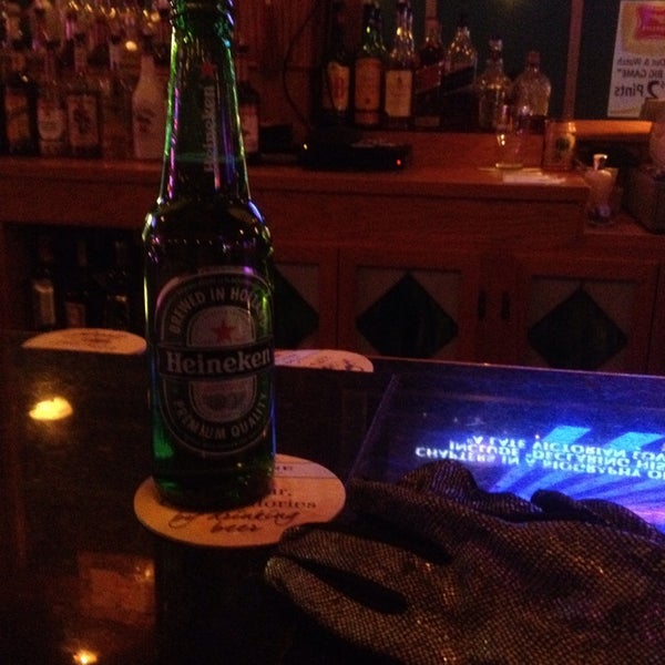 Memories - Dive Bar in Edgewater