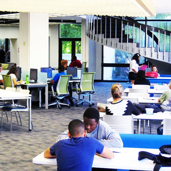 MDC Wolfson Campus Library - College Library in Miami