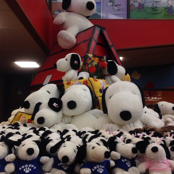 Snoopy's Gallery And Giftshop - 3 tips