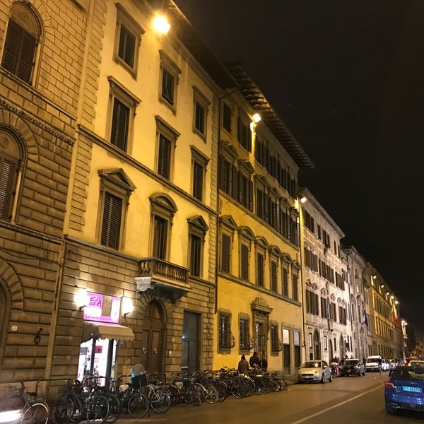 Via Cavour - Travel and Transportation in Firenze