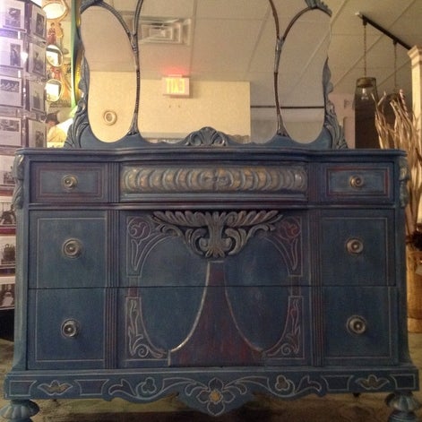 TLC Vintage Collection - Windsor Heights, IA